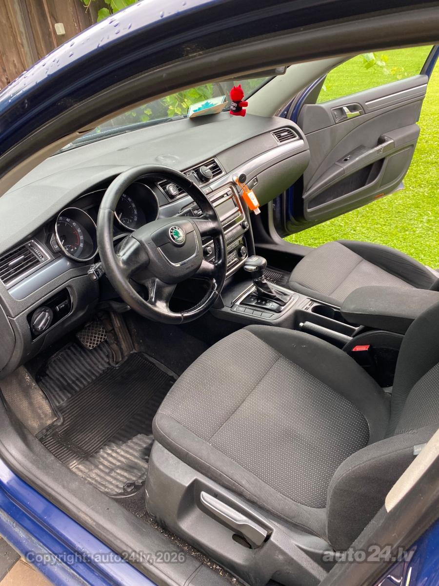 Zils Skoda SuperB 2009 Tallina, ar dzinēja tilpumu 2.00 L un nobraukumu 312 tūkst. km par 1800 €, foto 9 vietnē AUTOMOTO.COM.LV