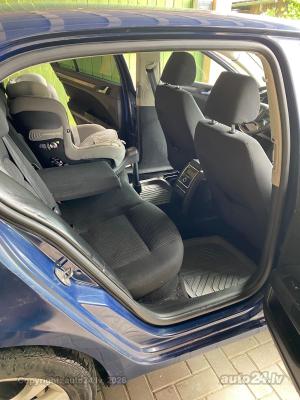 Zils Skoda SuperB 2009 Tallina, ar dzinēja tilpumu 2.00 L un nobraukumu 312 tūkst. km par 1800 €, foto 12 vietnē AUTOMOTO.COM.LV