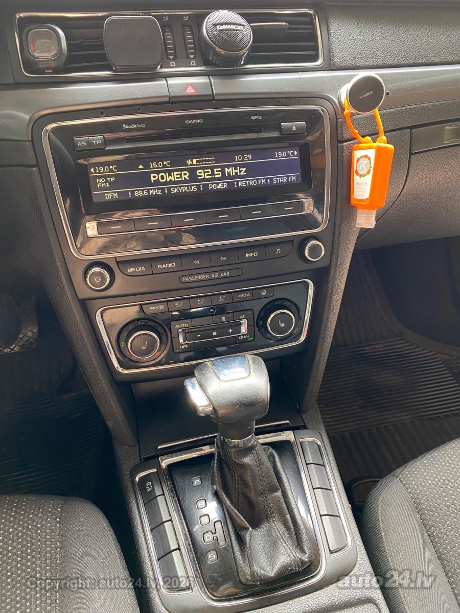Zils Skoda SuperB 2009 Tallina, ar dzinēja tilpumu 2.00 L un nobraukumu 312 tūkst. km par 1800 €, foto 15 vietnē AUTOMOTO.COM.LV