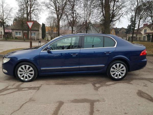 Blue Skoda SuperB 2010 in Siauliai, with an engine capacity of 2.00 L and mileage of 202 thousand km for 5200 €, photo 7 on AUTOMOTO.COM.LV