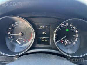 Blue Skoda SuperB 2011 in Riga, with an engine capacity of 2.00 L and mileage of 309 thousand km for 4700 €, photo 5 on AUTOMOTO.COM.LV