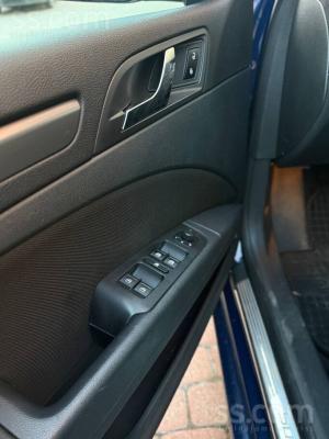Blue Skoda SuperB 2011 in Riga, with an engine capacity of 2.00 L and mileage of 309 thousand km for 4700 €, photo 7 on AUTOMOTO.COM.LV