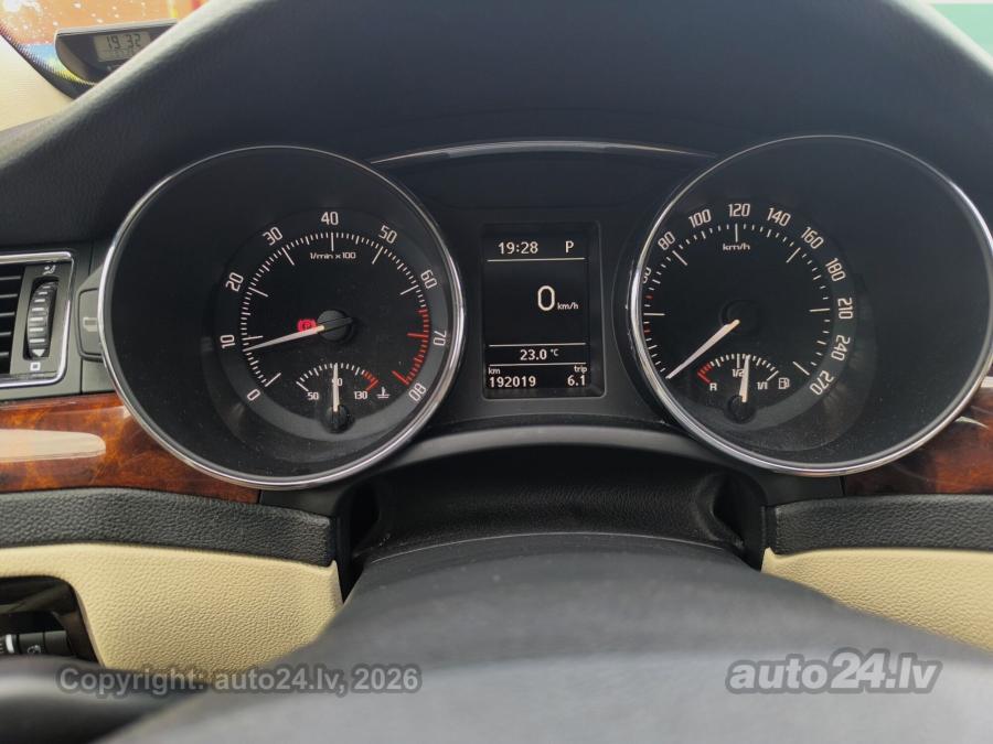 Zils Skoda SuperB 2012 Tallina, ar dzinēja tilpumu 1.80 L un nobraukumu 192 tūkst. km par 6990 €, foto 14 vietnē AUTOMOTO.COM.LV