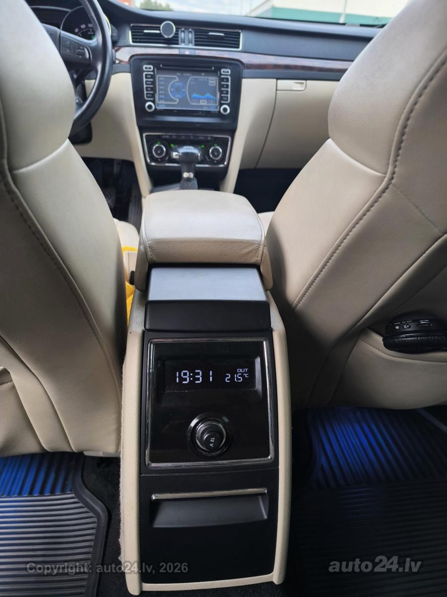 Zils Skoda SuperB 2012 Tallina, ar dzinēja tilpumu 1.80 L un nobraukumu 192 tūkst. km par 6990 €, foto 22 vietnē AUTOMOTO.COM.LV