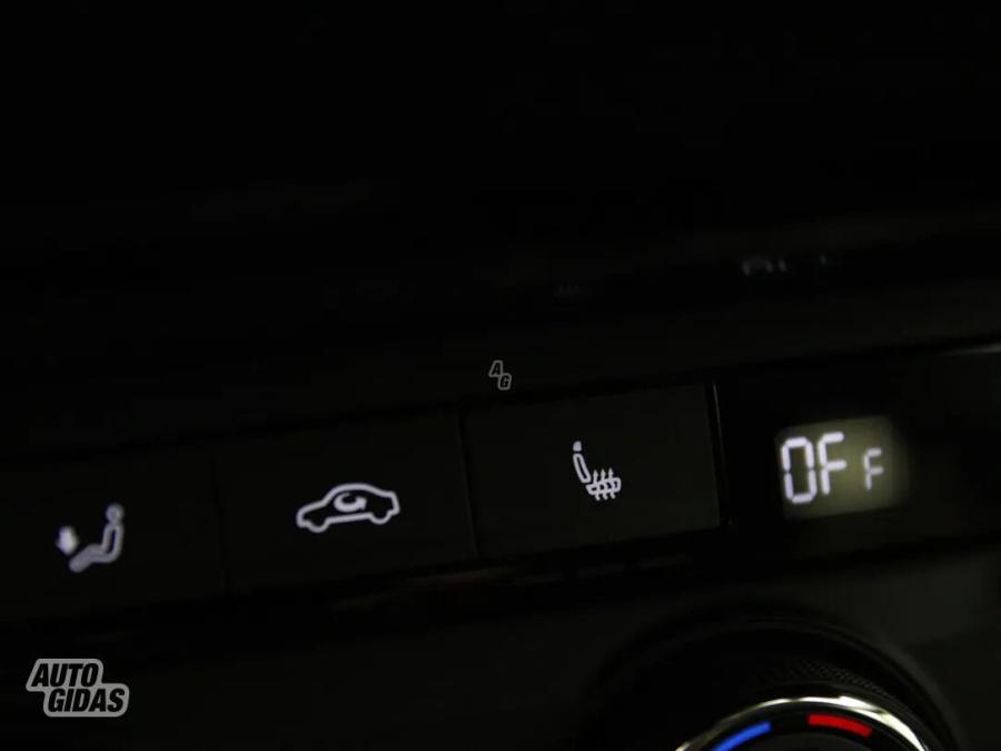 Zils Skoda SuperB 2016 Viļņa, ar dzinēja tilpumu 1.80 L un nobraukumu 144 tūkst. km par 12599 €, foto 30 vietnē AUTOMOTO.COM.LV