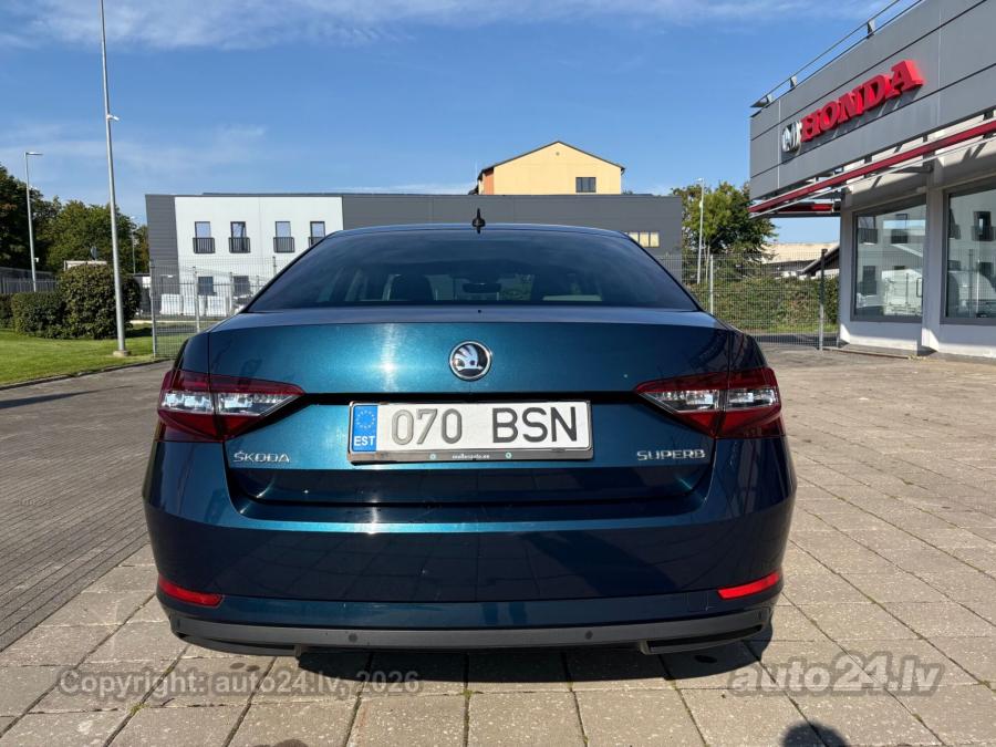 Zils Skoda SuperB 2017 Jehvi, ar dzinēja tilpumu 1.80 L un nobraukumu 84 tūkst. km par 13900 €, foto 6 vietnē AUTOMOTO.COM.LV
