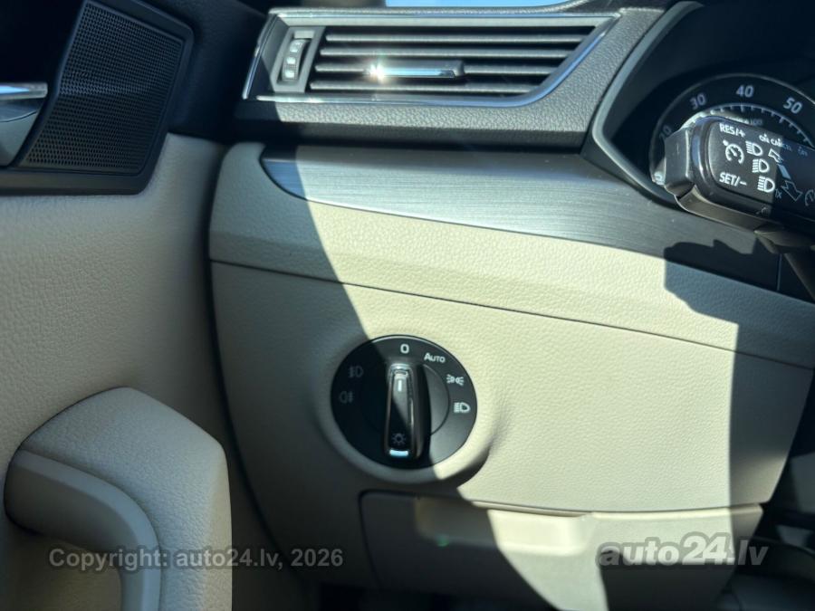Zils Skoda SuperB 2017 Jehvi, ar dzinēja tilpumu 1.80 L un nobraukumu 84 tūkst. km par 13900 €, foto 20 vietnē AUTOMOTO.COM.LV