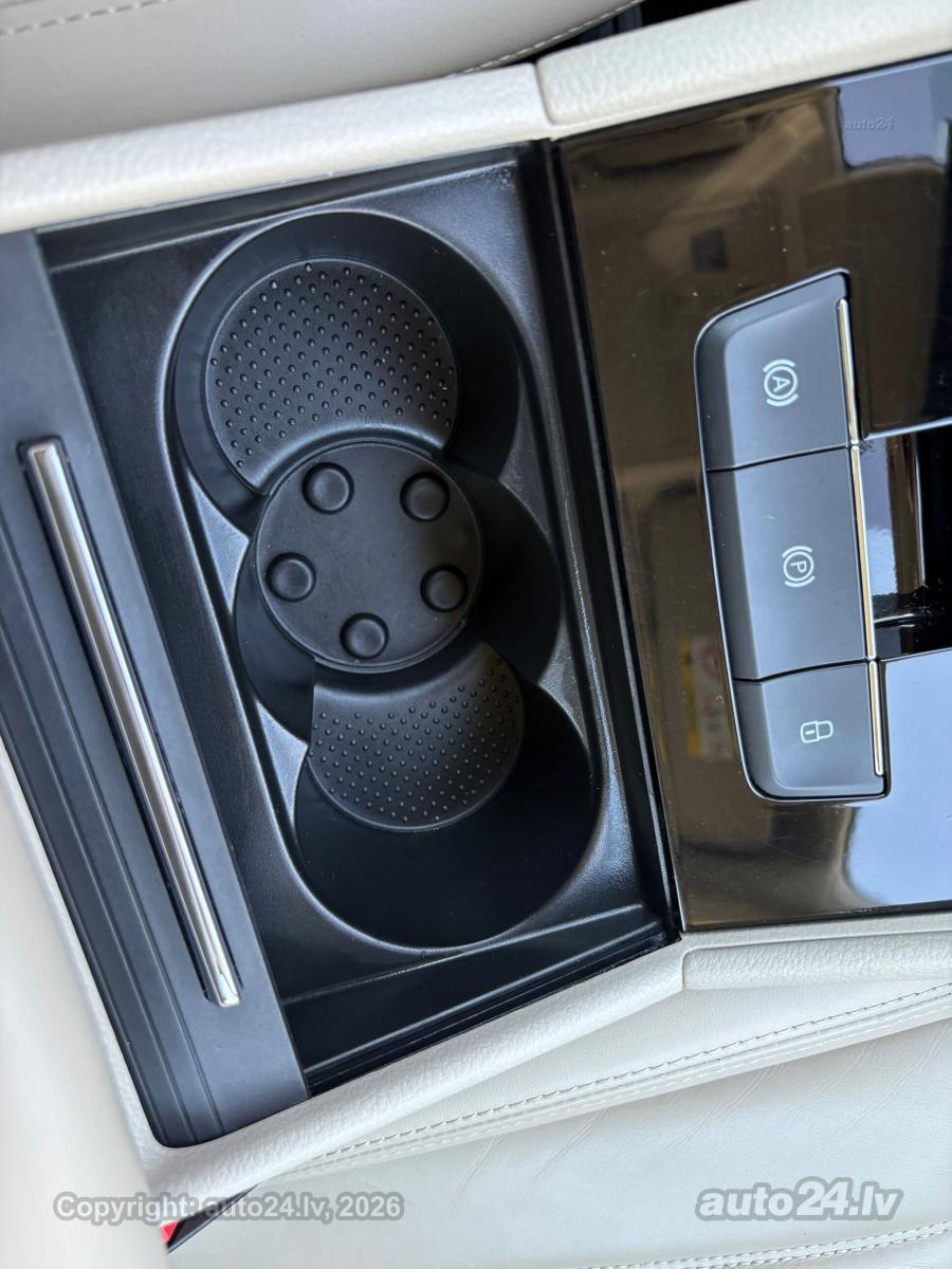 Zils Skoda SuperB 2017 Jehvi, ar dzinēja tilpumu 1.80 L un nobraukumu 84 tūkst. km par 13900 €, foto 25 vietnē AUTOMOTO.COM.LV