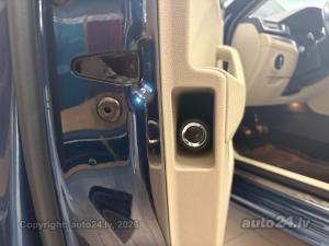 Zils Skoda SuperB 2017 Jehvi, ar dzinēja tilpumu 1.80 L un nobraukumu 84 tūkst. km par 13900 €, foto 29 vietnē AUTOMOTO.COM.LV
