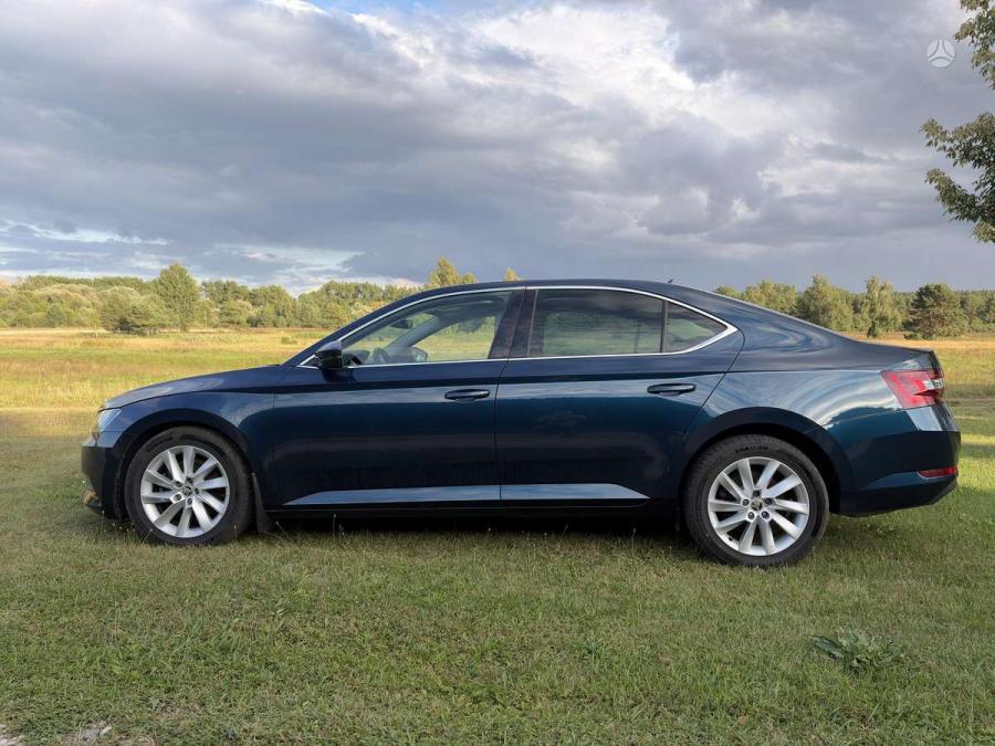 Blue Skoda SuperB 2019 in Ukmerge, with an engine capacity of 1.50 L and mileage of 108 thousand km for 16900 €, photo 3 on AUTOMOTO.COM.LV