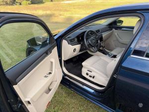Blue Skoda SuperB 2019 in Ukmerge, with an engine capacity of 1.50 L and mileage of 108 thousand km for 16900 €, photo 11 on AUTOMOTO.COM.LV