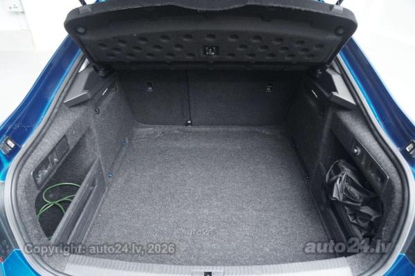 Zils Skoda SuperB 2020 Tallina, ar dzinēja tilpumu 2.00 L un nobraukumu 184 tūkst. km par 17770 €, foto 11 vietnē AUTOMOTO.COM.LV