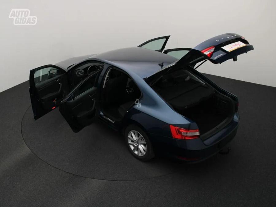 Zils Skoda SuperB 2020 Viļņa, ar dzinēja tilpumu 1.40 L un nobraukumu 130 tūkst. km par 18399 €, foto 14 vietnē AUTOMOTO.COM.LV