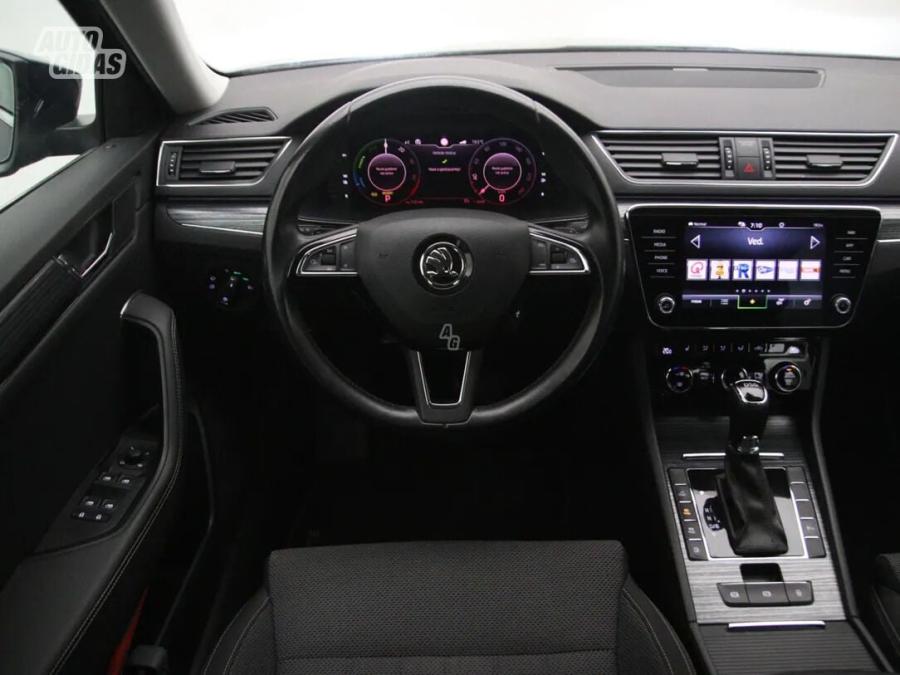 Zils Skoda SuperB 2020 Viļņa, ar dzinēja tilpumu 1.40 L un nobraukumu 130 tūkst. km par 18399 €, foto 18 vietnē AUTOMOTO.COM.LV