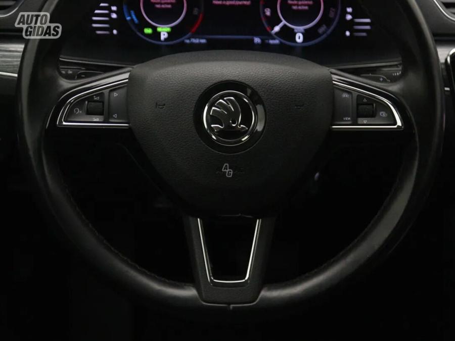 Zils Skoda SuperB 2020 Viļņa, ar dzinēja tilpumu 1.40 L un nobraukumu 130 tūkst. km par 18399 €, foto 19 vietnē AUTOMOTO.COM.LV