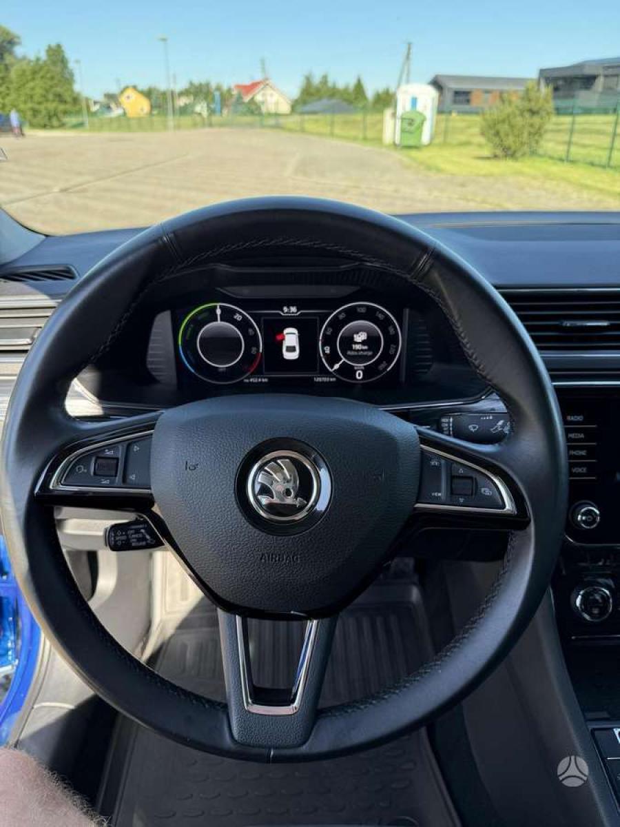 Zils Skoda SuperB 2020 Šilutė, ar dzinēja tilpumu 1.40 L un nobraukumu 120 tūkst. km par 20900 €, foto 15 vietnē AUTOMOTO.COM.LV