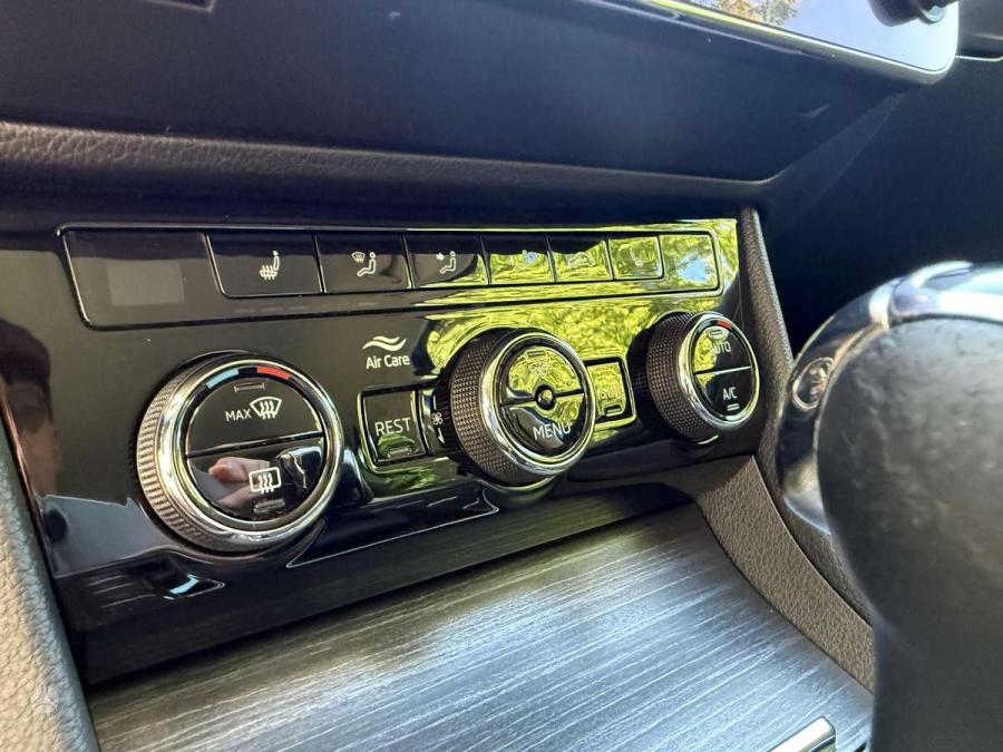 Zils Skoda SuperB 2020 Šilutė, ar dzinēja tilpumu 1.40 L un nobraukumu 120 tūkst. km par 20900 €, foto 17 vietnē AUTOMOTO.COM.LV