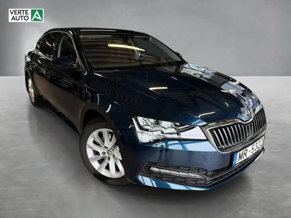 Skoda SuperB 2020 Rīga vietnē Zils Skoda SuperB 2020 Rīga, ar dzinēja tilpumu 2.00 L un nobraukumu 63 tūkst. km par 20490 €, foto 1 vietnē AUTOMOTO.COM.LV