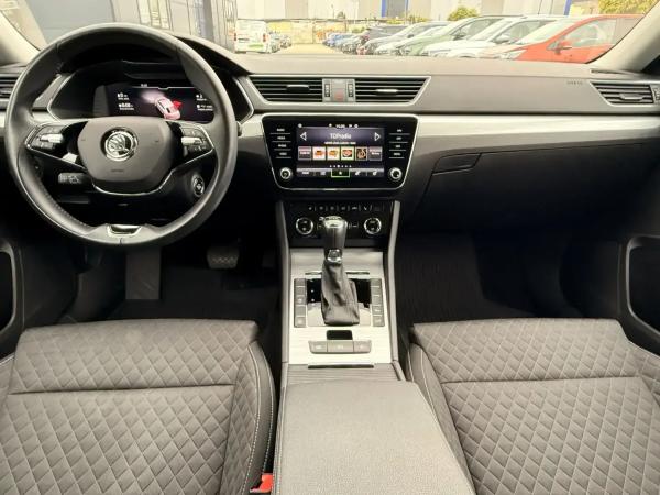Skoda SuperB 2020 Rīga vietnē Zils Skoda SuperB 2020 Rīga, ar dzinēja tilpumu 2.00 L un nobraukumu 63 tūkst. km par 20490 €, foto 8 vietnē AUTOMOTO.COM.LV