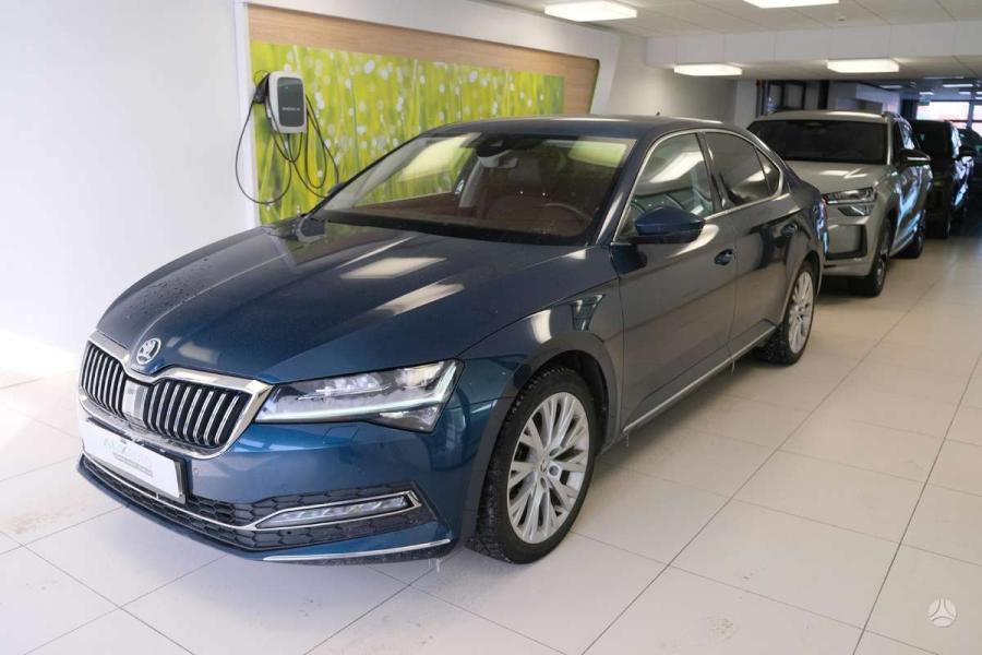 Zils Skoda SuperB 2023 Viļņa, ar dzinēja tilpumu 1.50 L un nobraukumu 57 tūkst. km par 27200 €, foto 1 vietnē AUTOMOTO.COM.LV