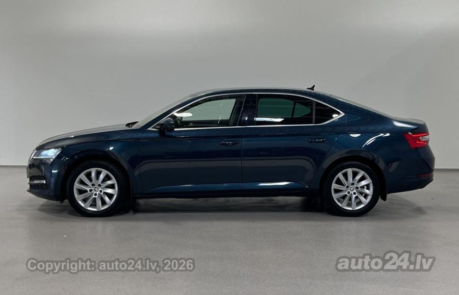 Zils Skoda SuperB 2023 Tallina, ar dzinēja tilpumu 2.00 L un nobraukumu 146 tūkst. km par 18900 €, foto 19 vietnē AUTOMOTO.COM.LV