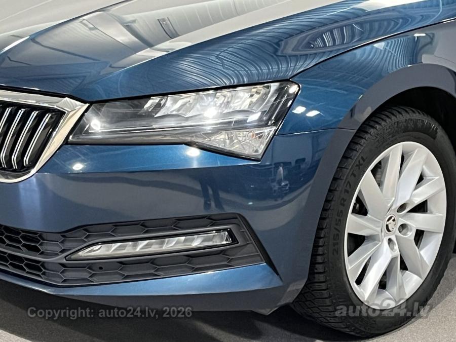 Zils Skoda SuperB 2023 Tallina, ar dzinēja tilpumu 2.00 L un nobraukumu 146 tūkst. km par 18900 €, foto 20 vietnē AUTOMOTO.COM.LV
