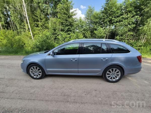 Zils Skoda SuperB 2010 Jelgava, ar dzinēja tilpumu 2.00 L un nobraukumu 362 tūkst. km par 2700 €, foto 5 vietnē AUTOMOTO.COM.LV