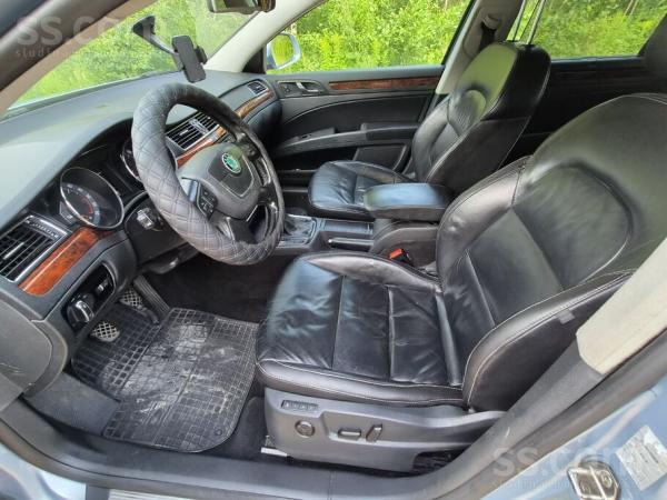 Zils Skoda SuperB 2010 Jelgava, ar dzinēja tilpumu 2.00 L un nobraukumu 362 tūkst. km par 2700 €, foto 6 vietnē AUTOMOTO.COM.LV