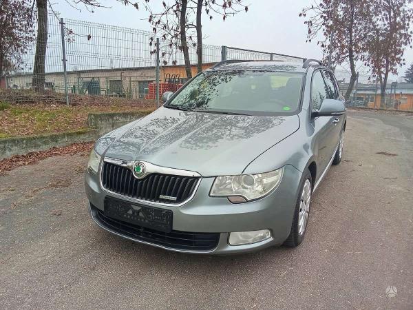 Blue Skoda SuperB 2011 in Alytus, with an engine capacity of 1.60 L and mileage of 300 thousand km for 3900 €, photo 1 on AUTOMOTO.COM.LV