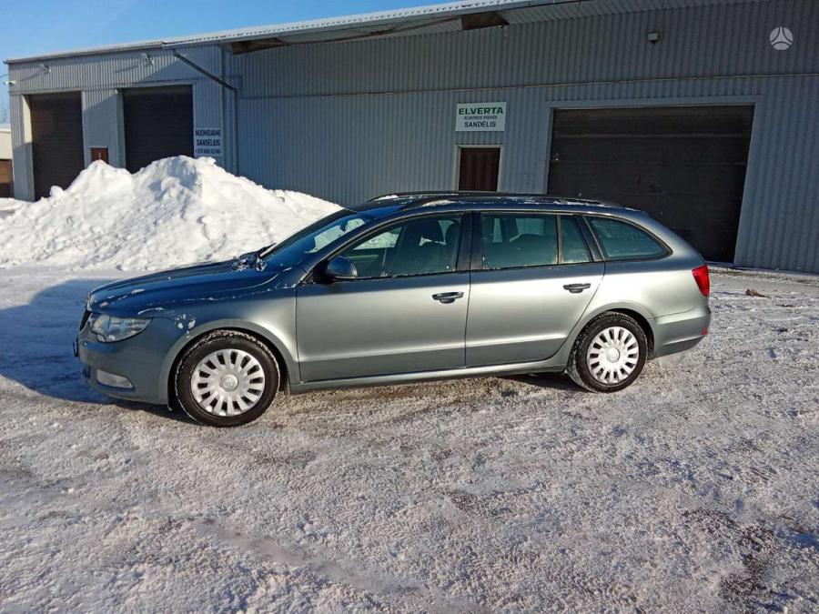 Zils Skoda SuperB 2011 Alīta, ar dzinēja tilpumu 1.60 L un nobraukumu 300 tūkst. km par 3800 €, foto 6 vietnē AUTOMOTO.COM.LV