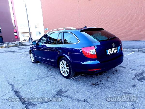 Blue Skoda SuperB 2011 in Tallinn, with an engine capacity of 2.00 L and mileage of 342 thousand km for 4990 €, photo 4 on AUTOMOTO.COM.LV