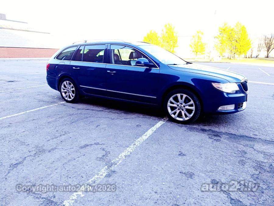 Blue Skoda SuperB 2011 in Tallinn, with an engine capacity of 2.00 L and mileage of 342 thousand km for 4990 €, photo 5 on AUTOMOTO.COM.LV