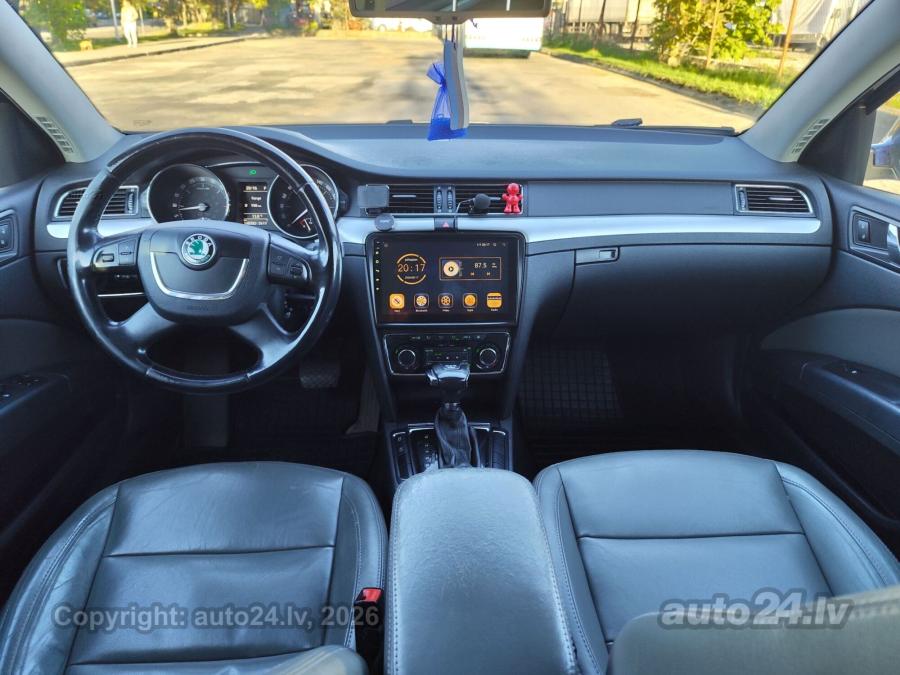 Blue Skoda SuperB 2011 in Tallinn, with an engine capacity of 2.00 L and mileage of 340 thousand km for 4800 €, photo 10 on AUTOMOTO.COM.LV