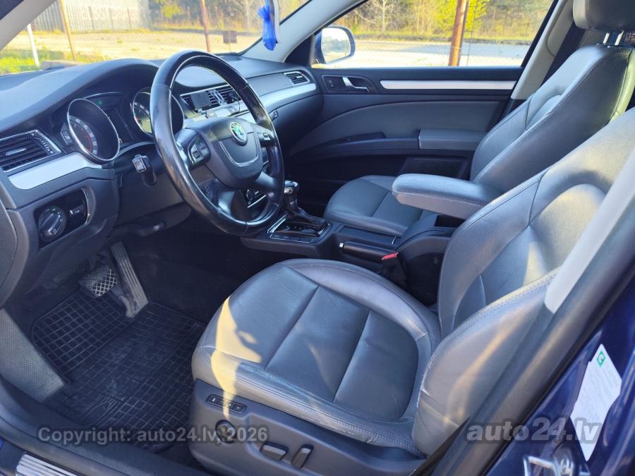 Blue Skoda SuperB 2011 in Tallinn, with an engine capacity of 2.00 L and mileage of 340 thousand km for 4800 €, photo 13 on AUTOMOTO.COM.LV