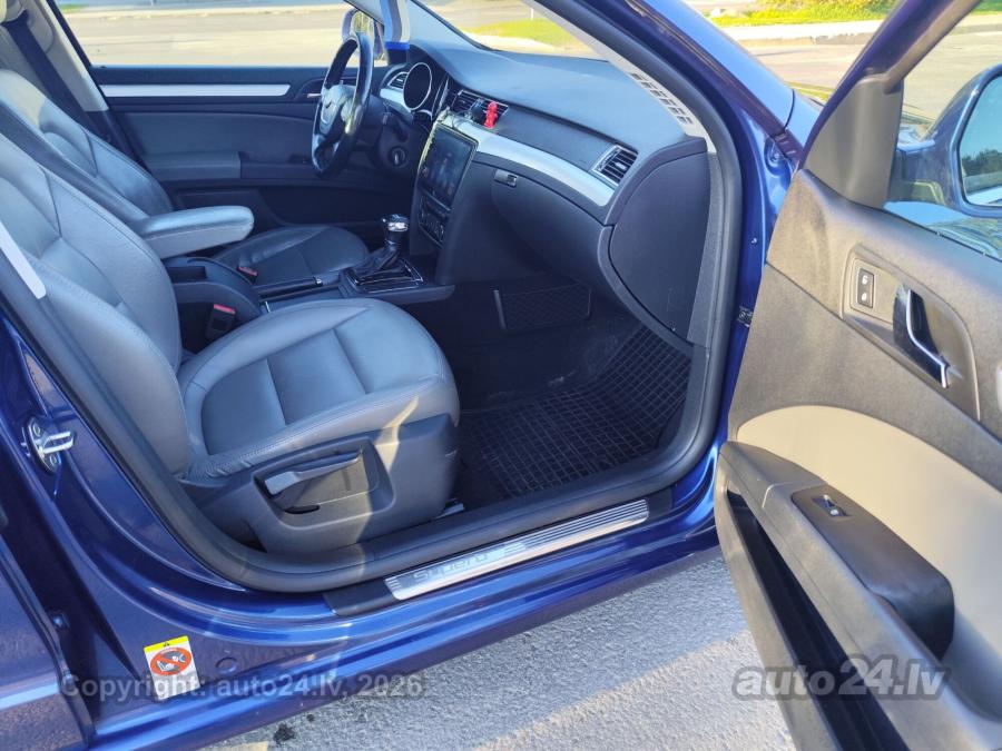 Blue Skoda SuperB 2011 in Tallinn, with an engine capacity of 2.00 L and mileage of 340 thousand km for 4800 €, photo 14 on AUTOMOTO.COM.LV