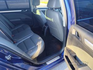 Blue Skoda SuperB 2011 in Tallinn, with an engine capacity of 2.00 L and mileage of 340 thousand km for 4800 €, photo 16 on AUTOMOTO.COM.LV