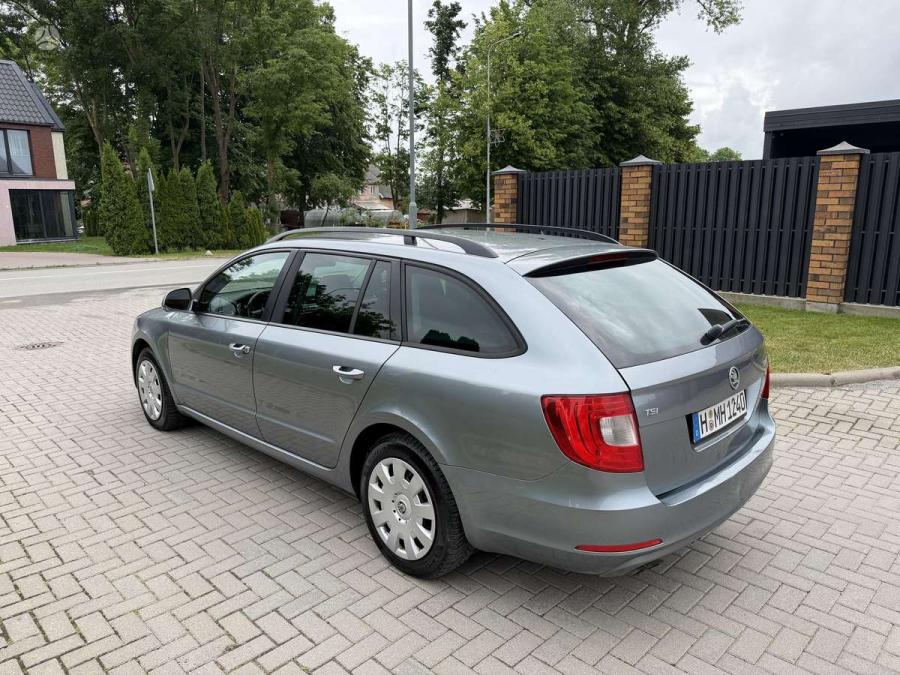 Zils Skoda SuperB 2011 Klaipėda, ar dzinēja tilpumu 1.39 L un nobraukumu 241 tūkst. km par 2950 €, foto 8 vietnē AUTOMOTO.COM.LV