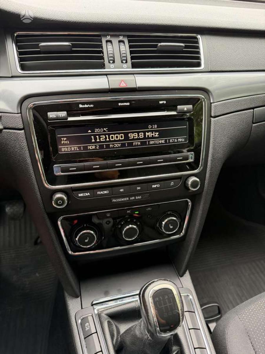 Zils Skoda SuperB 2011 Klaipėda, ar dzinēja tilpumu 1.39 L un nobraukumu 241 tūkst. km par 2950 €, foto 15 vietnē AUTOMOTO.COM.LV