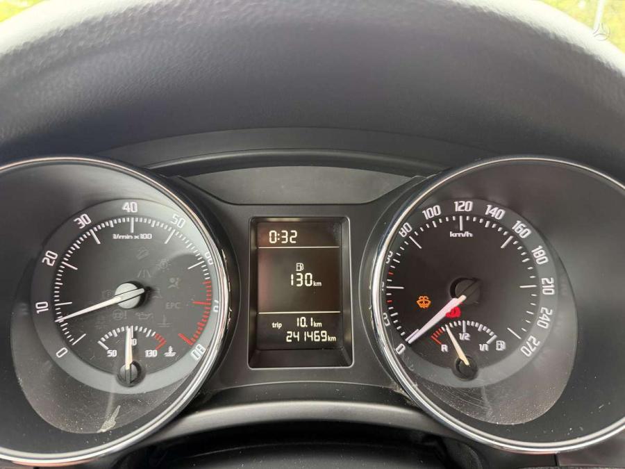 Zils Skoda SuperB 2011 Klaipėda, ar dzinēja tilpumu 1.39 L un nobraukumu 241 tūkst. km par 2950 €, foto 16 vietnē AUTOMOTO.COM.LV