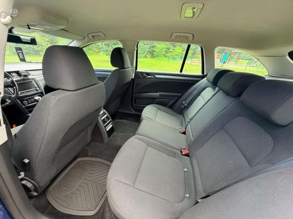 Blue Skoda SuperB 2011 in Vilnius, with an engine capacity of 1.60 L and mileage of 300 thousand km for 2950 €, photo 6 on AUTOMOTO.COM.LV