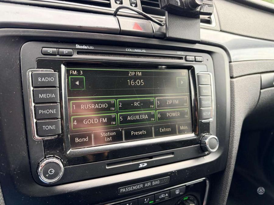 Zils Skoda SuperB 2011 Viļņa, ar dzinēja tilpumu 1.60 L un nobraukumu 300 tūkst. km par 2950 €, foto 8 vietnē AUTOMOTO.COM.LV