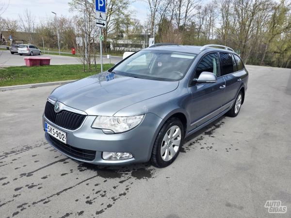 Blue Skoda SuperB 2012 in Panevezys, with an engine capacity of 2.00 L and mileage of 300 thousand km for 5100 €, photo 4 on AUTOMOTO.COM.LV