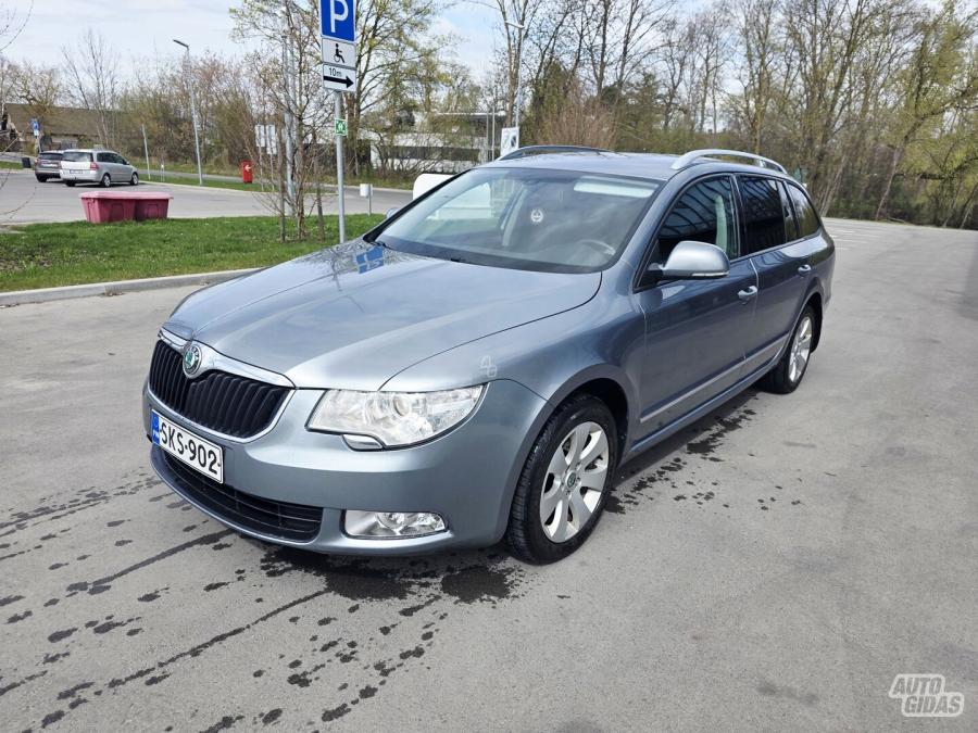 Blue Skoda SuperB 2012 in Panevezys, with an engine capacity of 2.00 L and mileage of 300 thousand km for 5100 €, photo 5 on AUTOMOTO.COM.LV