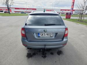 Blue Skoda SuperB 2012 in Panevezys, with an engine capacity of 2.00 L and mileage of 300 thousand km for 5100 €, photo 7 on AUTOMOTO.COM.LV