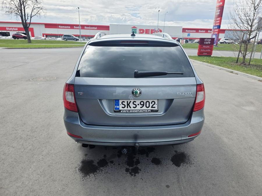 Blue Skoda SuperB 2012 in Panevezys, with an engine capacity of 2.00 L and mileage of 300 thousand km for 5100 €, photo 7 on AUTOMOTO.COM.LV