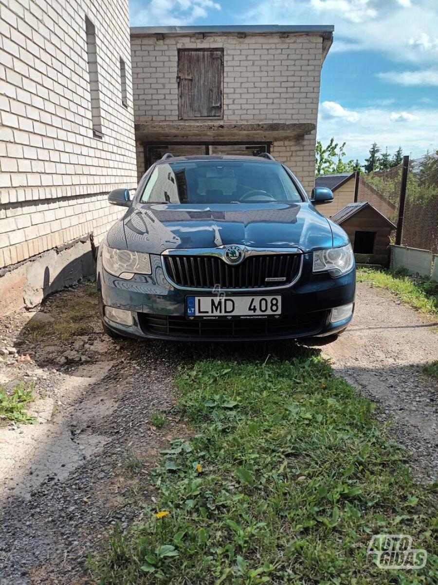Blue Skoda SuperB 2012 in Kaunas, with an engine capacity of 1.60 L and mileage of 313 thousand km for 4000 €, photo 1 on AUTOMOTO.COM.LV