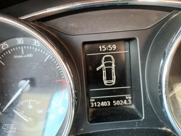 Синий Шкода Суперб 2012 в Каунас, объемом двигателя 1.60 л и пробегом 313 тыс. км за 4000 €, фото 8 на AUTOMOTO.COM.LV