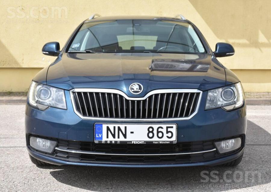 Blue Skoda SuperB 2014 in Talsi, with an engine capacity of 2.00 L and mileage of 335 thousand km for 6300 €, photo 4 on AUTOMOTO.COM.LV