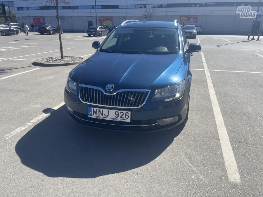 Blue Skoda SuperB 2014 in Vilnius, with an engine capacity of 2.00 L and mileage of 277 thousand km for 6200 €, photo 3 on AUTOMOTO.COM.LV