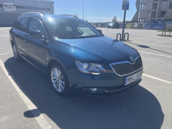 Zils Skoda SuperB 2014 Viļņa, ar dzinēja tilpumu 2.00 L un nobraukumu 277 tūkst. km par 6200 €, foto 4 vietnē AUTOMOTO.COM.LV